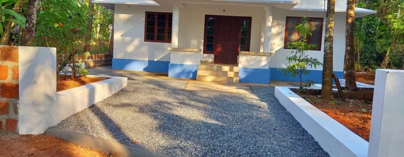 3 bedroom House and 1 shop with 25 cent plot for Sale at Edakkom ...